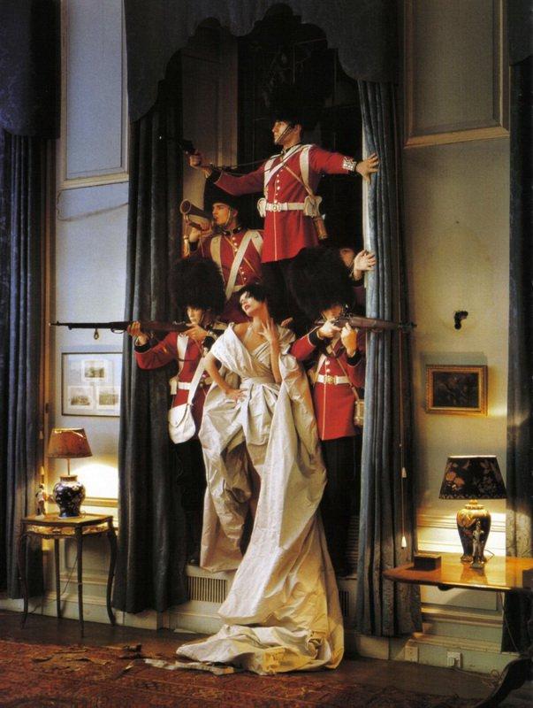 英国时尚摄影大师Tim Walker作品欣赏-泡泡网